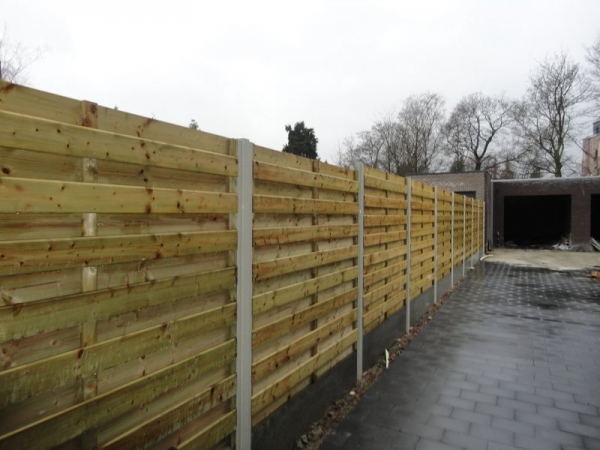 Voorbeelden en afbeeldingen van tuinschermen in hout